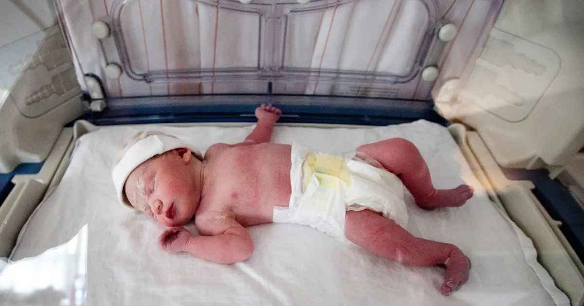 Moeten we te vroeg geboren baby's eerder behandelen? - DIT