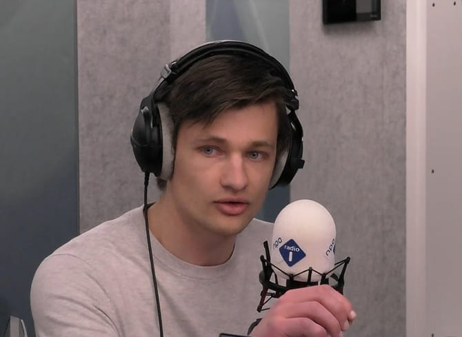 Zonnepaneelhouders gaan betalen voor eigen opgewekte stroom - DIT